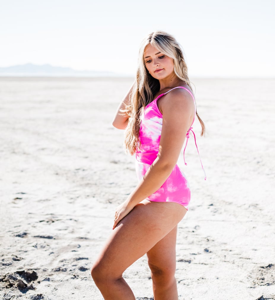 How To Pose In A Swimsuit 12 Flirty Ideas